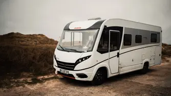 Fully integrated motorhome Hire & luxury travel | CamperDays